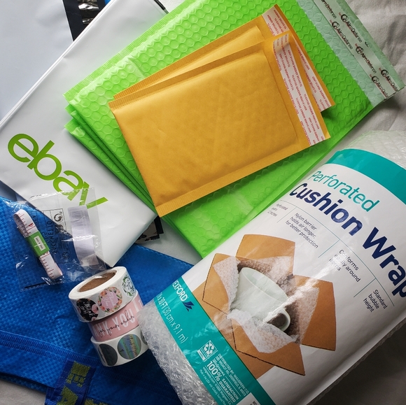Staples | Office | Shipping Supplies Lot Poly Mailer Bubble Wrap Labels ...